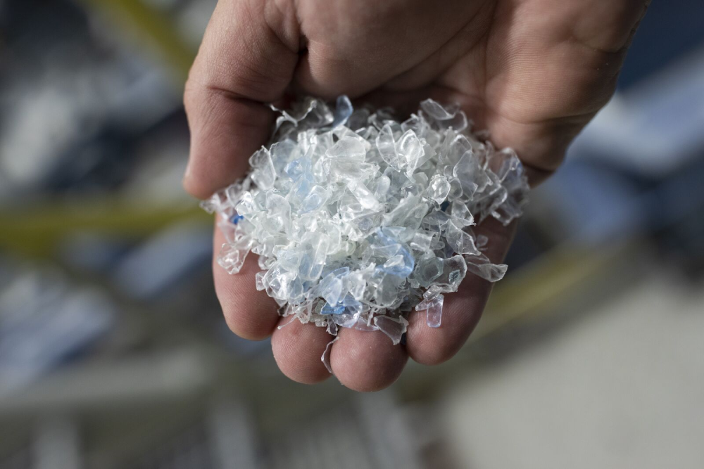 EC Website Issues Latest Current Thinking on Microplastics in Products