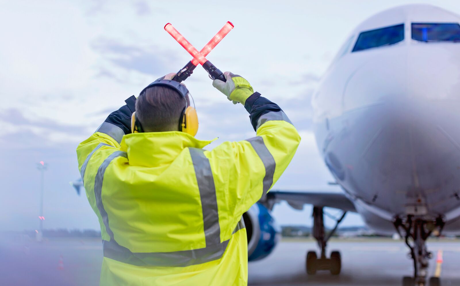 Servicios de Gestión de Aviación y Operaciones de Vuelo | SGS Colombia